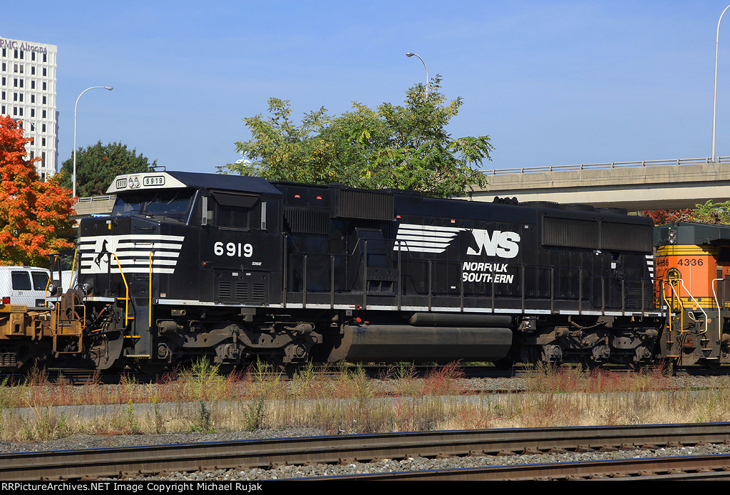 NS 6919